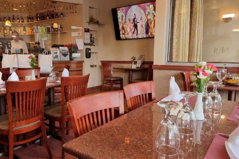 11 Best Indian Restaurants in Boston, MA [2023 Updated]