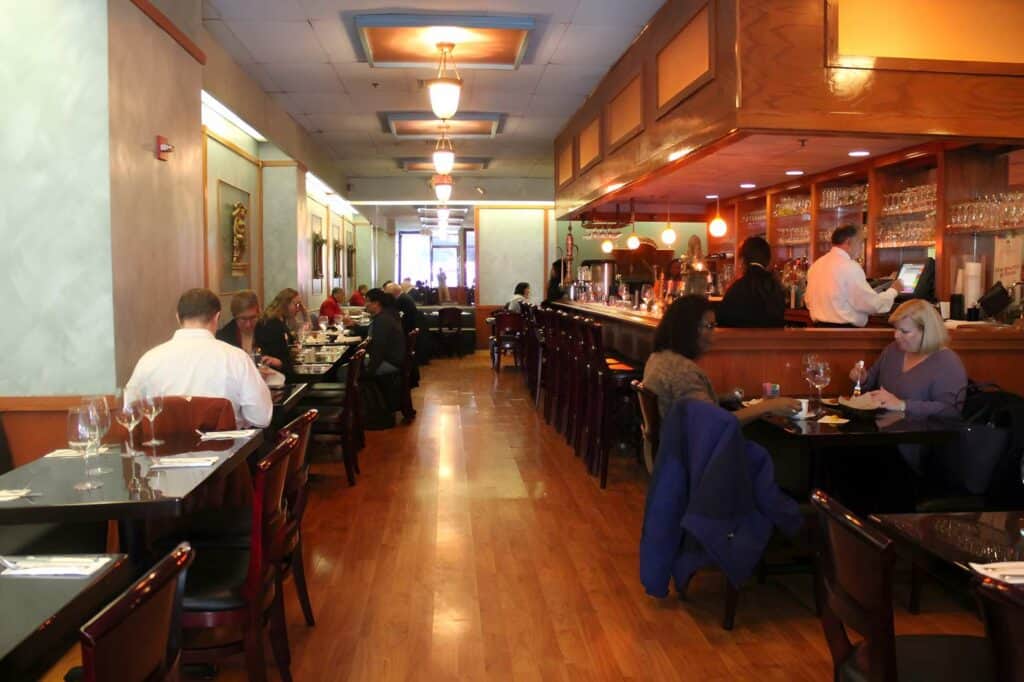 11 Best Indian Restaurants in Boston, MA [2023 Updated]
